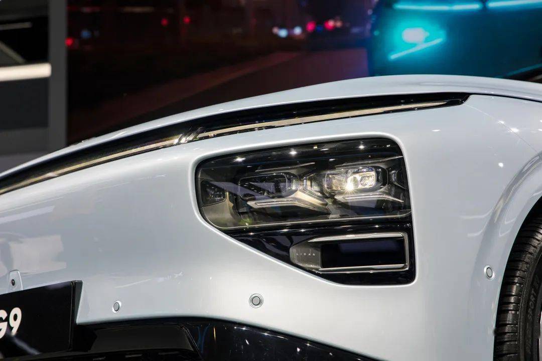 实拍小鹏G9：800V高压SiC平台，听一首歌的时间，新增续航200km_搜狐汽车_搜狐网