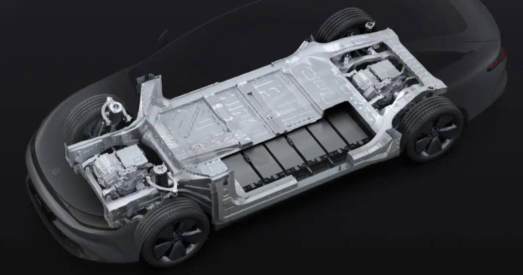 零跑C01亮相长沙，预售18万起享“0元下订”_搜狐汽车_搜狐网