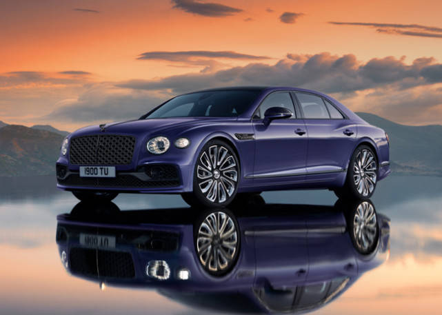 宾利 Flying Spur Mulliner 获得别致的“黑线”外观_搜狐汽车_搜狐网