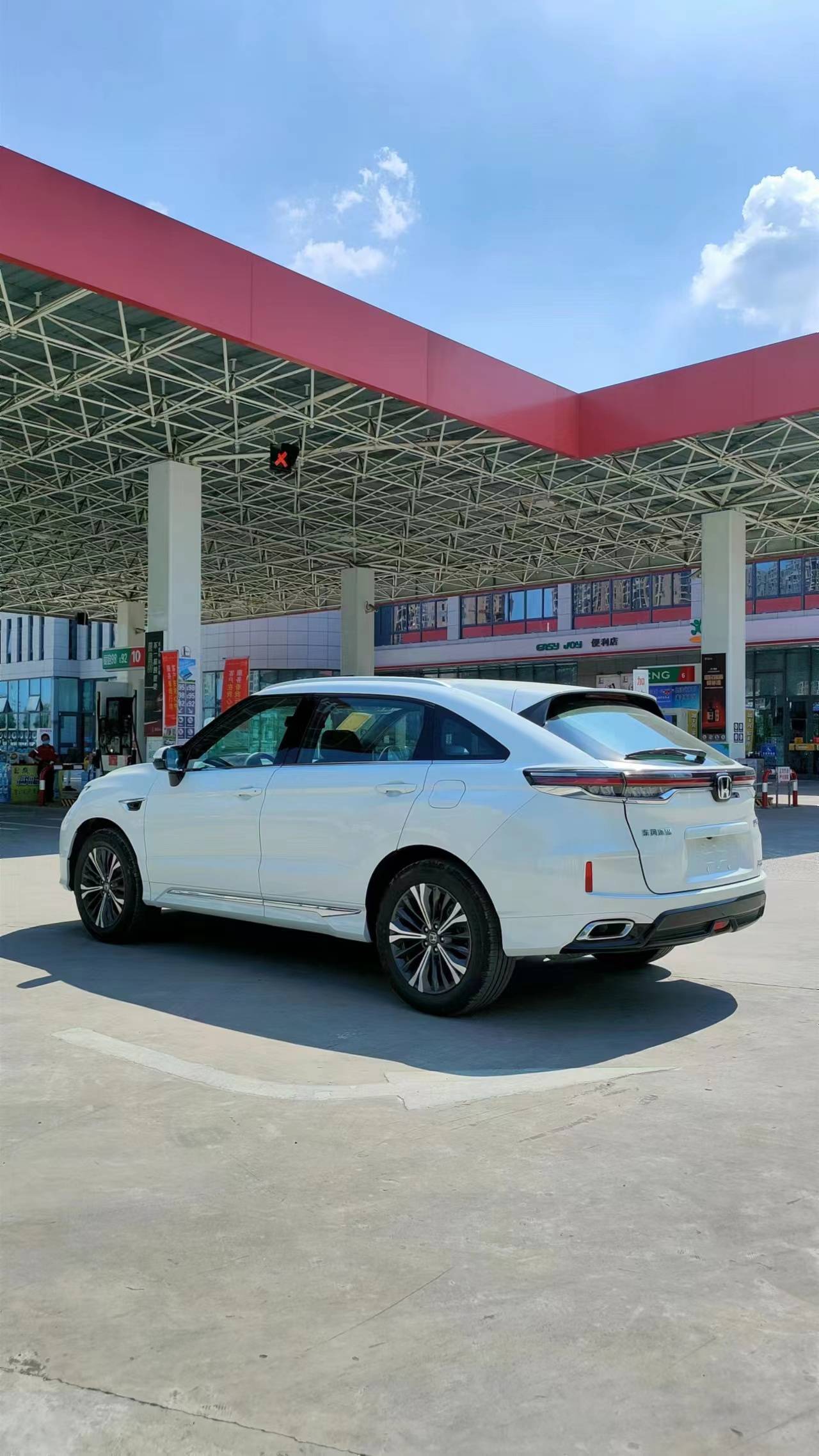 新车到店！ 本田UR-V，0.04万公里 仅售26.39万_搜狐汽车_搜狐网