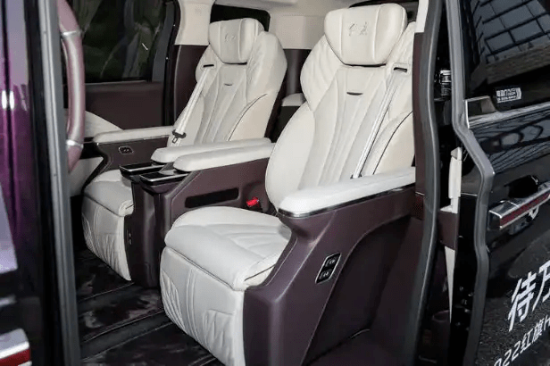 国产最强MPV红旗HQ9正式上市 35.88万起_搜狐汽车_搜狐网