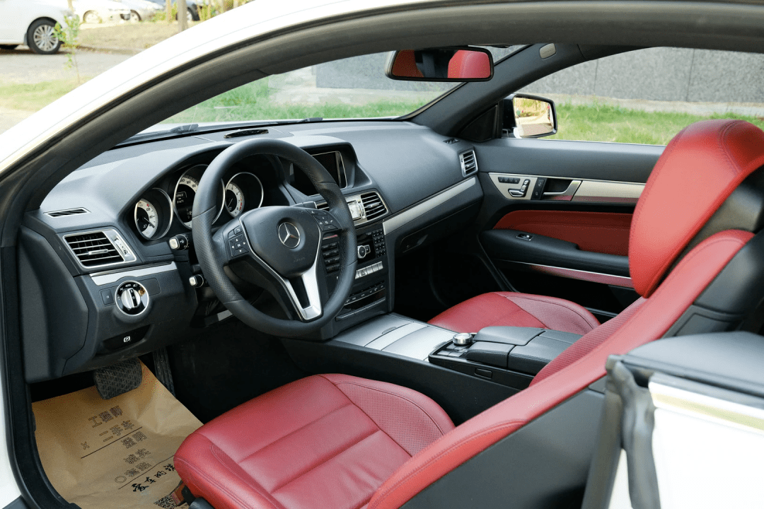 【路试笔记】奔驰 E 260 Coupe：最后的“混血王子”_搜狐汽车_搜狐网