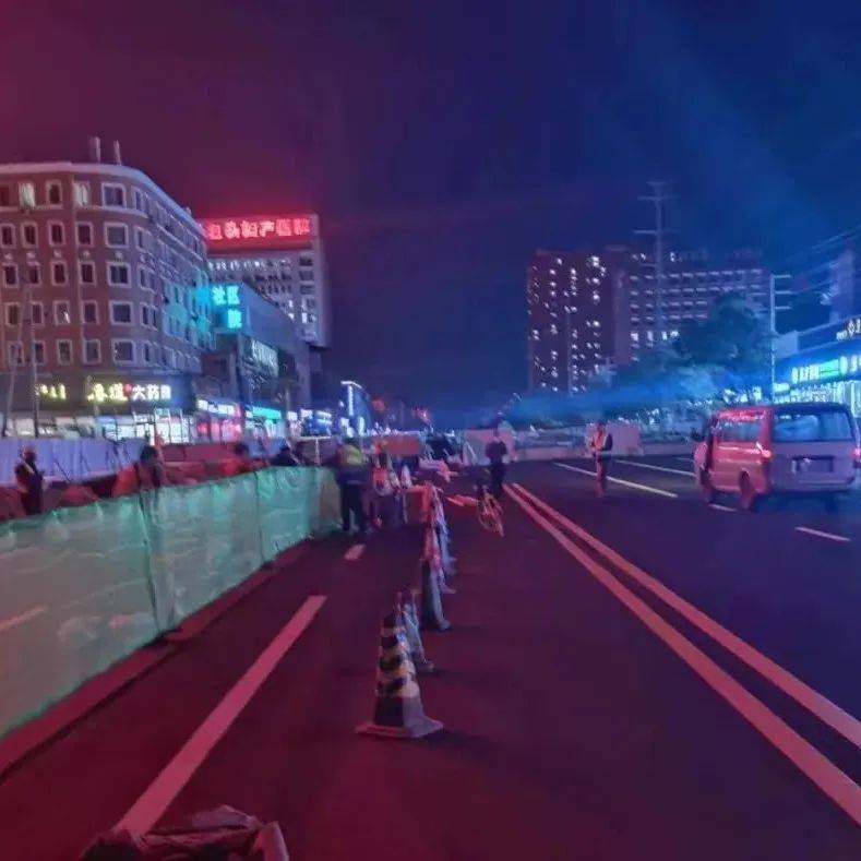 FM105.9 | 正式通车啦！_包头_施工_群众