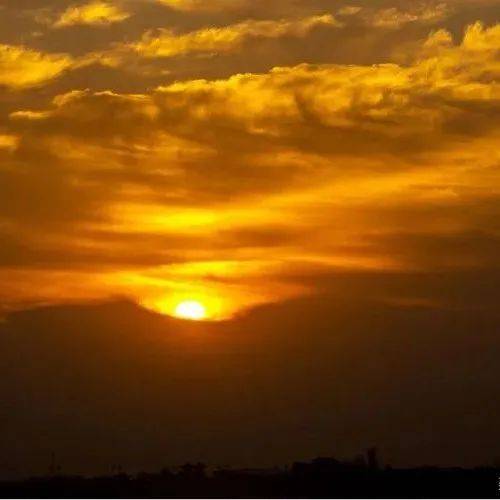 东方红太阳升，中国从此屹立世界东方_梦想_摄影_东方