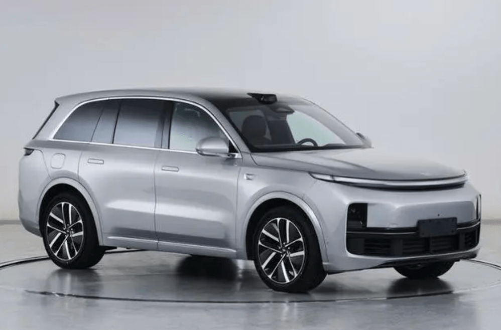 理想L8终于露面，手握40万选它，蔚来ES7，还是小鹏G9_搜狐汽车_搜狐网