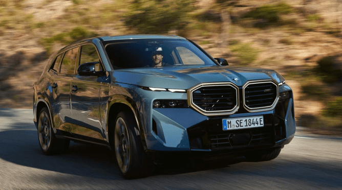 预售价格236万，配4.4T八缸引擎，宝马XM官图发布_搜狐汽车_搜狐网