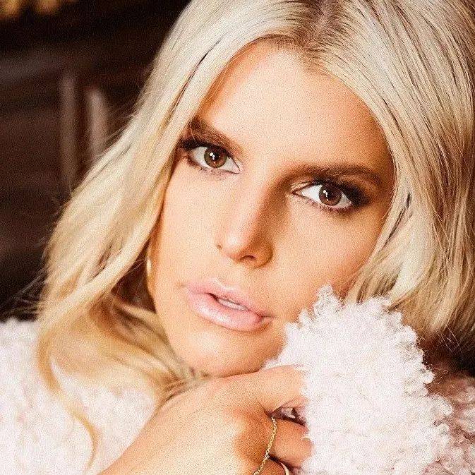 中生代女歌手的首部自传美剧！_Jessica_Simpson_美国