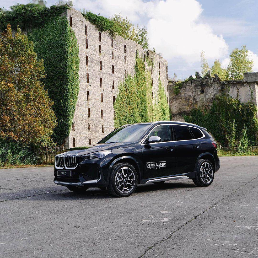 新款加长宝马X1亮相！新增1.5T插电混动，还看啥奔驰GLB？_搜狐汽车_搜狐网