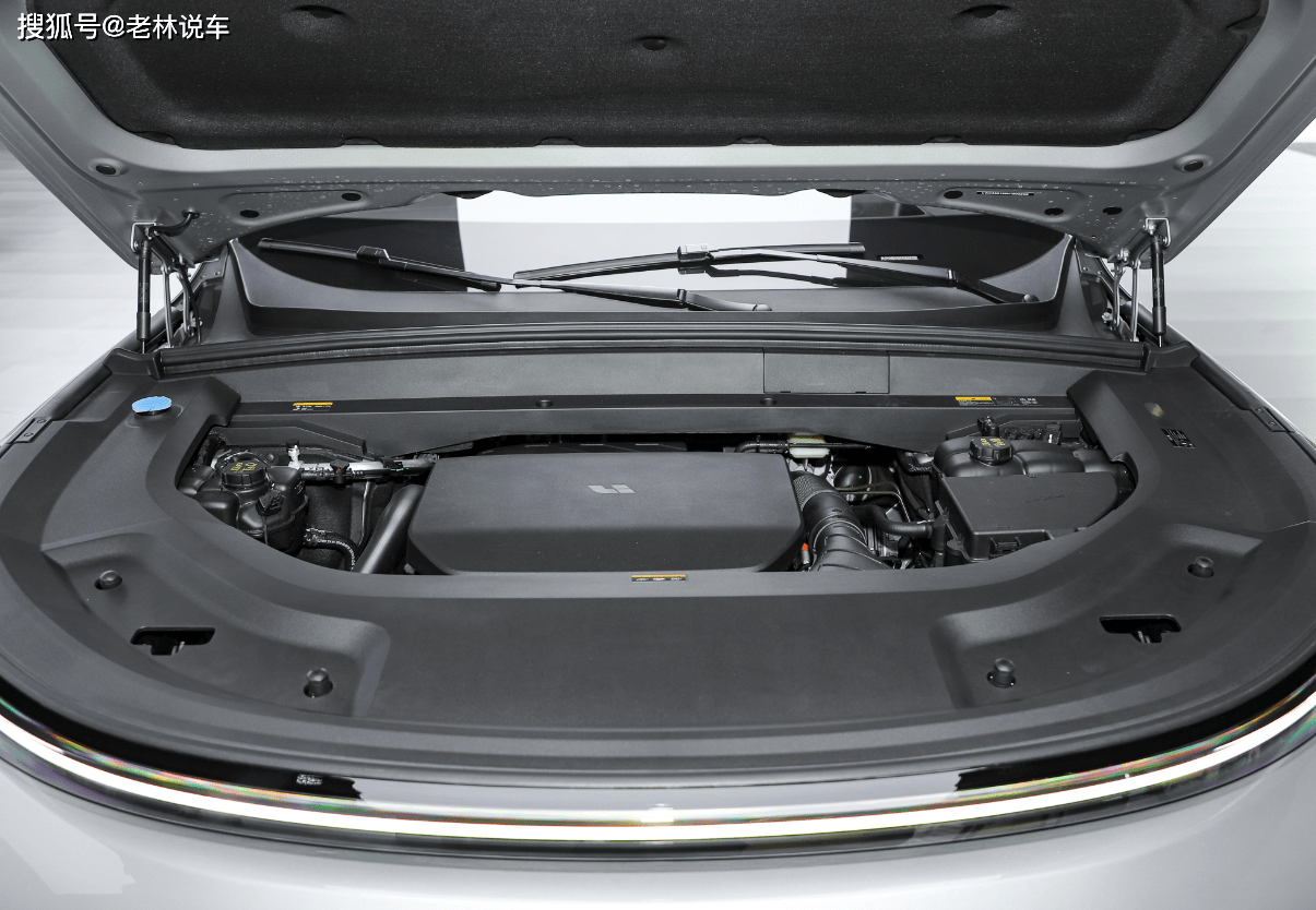 超5米2的车长，后排带车载冰箱+液晶电视，5.3秒破百，仅45.98万_搜狐汽车_搜狐网