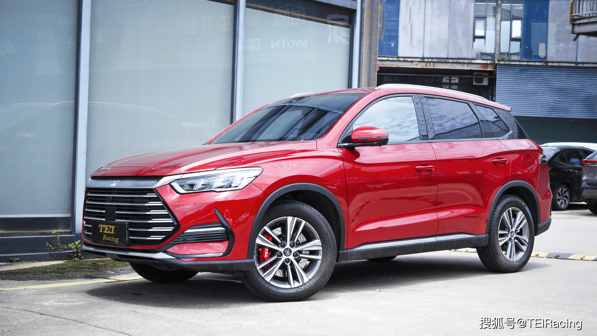 宋Pro改装TEI Racing刹车案例，前P40NS+后P4-Explore机电一体卡钳_搜狐汽车_搜狐网