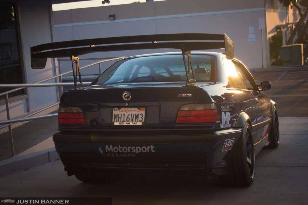 打造最速宝马E36赛车，7.1排量V8发动机_搜狐汽车_搜狐网