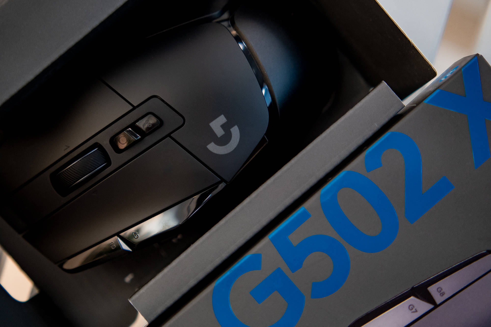 罗技G502X有线游戏鼠标评测：明星产品全面升级，更轻更快，还更顺滑！_设计_玩家_外观