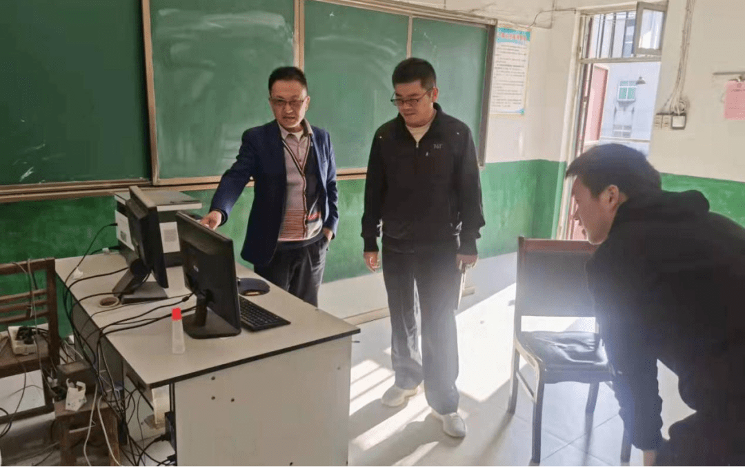 网安人物 | 在乡村振兴中绽放青春的博士网警_吴强华_渡村_发展