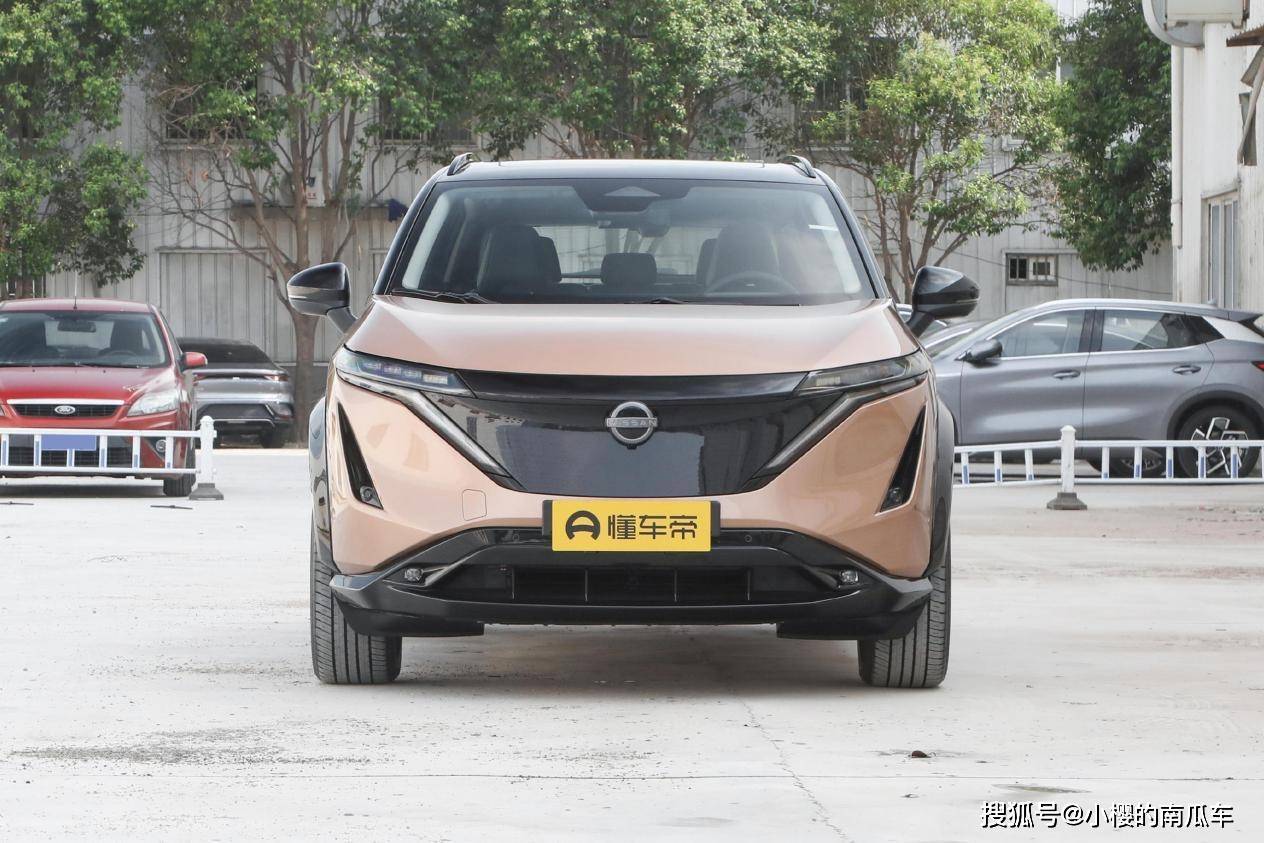 售价34.28万，纯电续航533km，实拍ARIYA 艾睿雅 2022款 高性能四驱顶配版_搜狐汽车_搜狐网