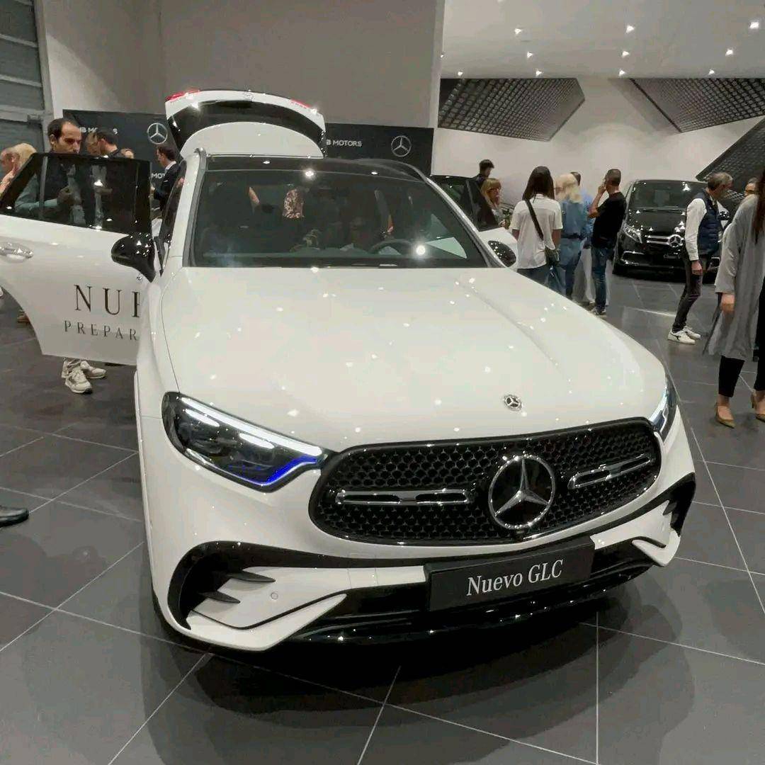 新一代奔驰GLC：年底国产版亮相，轴距媲美宝马X5，2.0T混动引擎_搜狐汽车_搜狐网