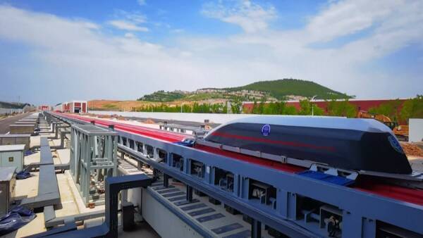 Jinan-made ’electromagnetic sled’ sets world record_the_device_speed