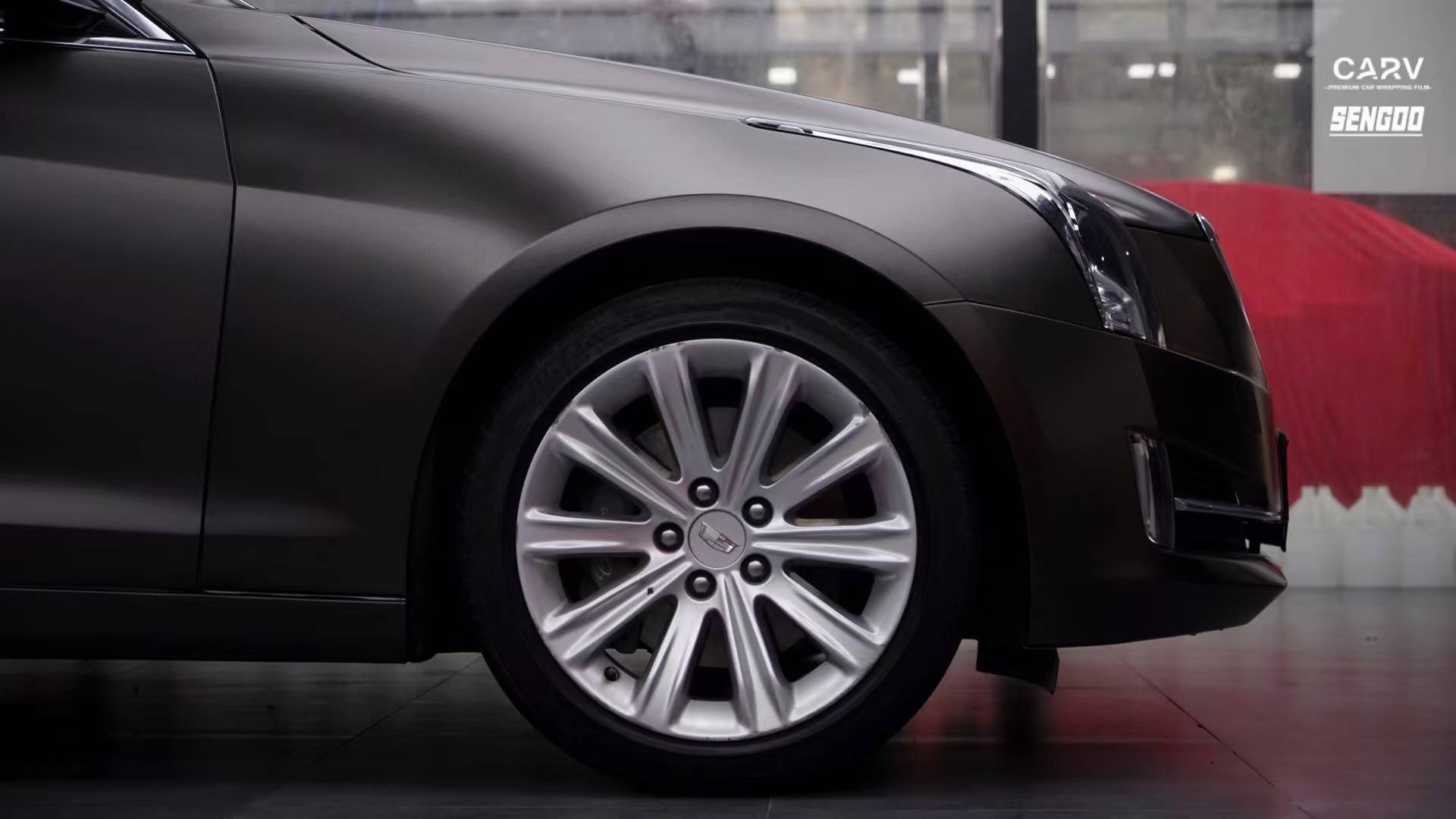 凯迪拉克Atsl卡孚CARV改色膜重金属深邃灰，充满高级感_搜狐汽车_搜狐网