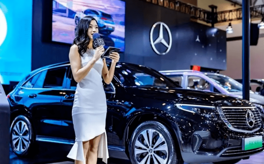 奔驰纯电原形毕现！扩大召回超万辆，涉及EQA、EQB、EQC_搜狐汽车_搜狐网