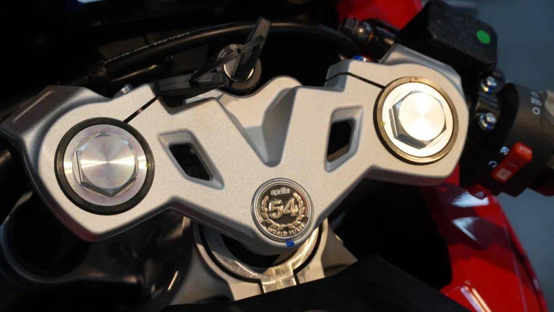 22980元，阿普利亚的入门仿赛GPR 250R 车型展示_搜狐汽车_搜狐网