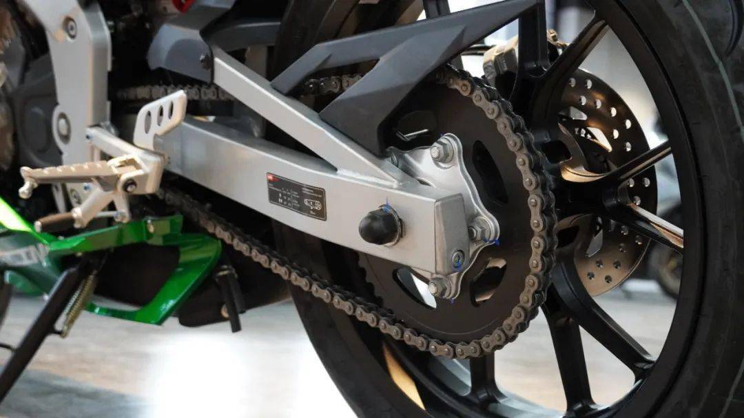 22980元，阿普利亚的入门仿赛GPR 250R 车型展示_搜狐汽车_搜狐网