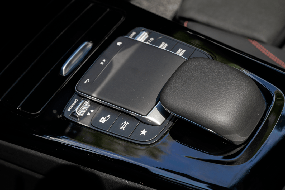 【淘车作业】始于颜值，陷于驾驶，终于找到了车源——奔驰 CLA 200_搜狐汽车_搜狐网