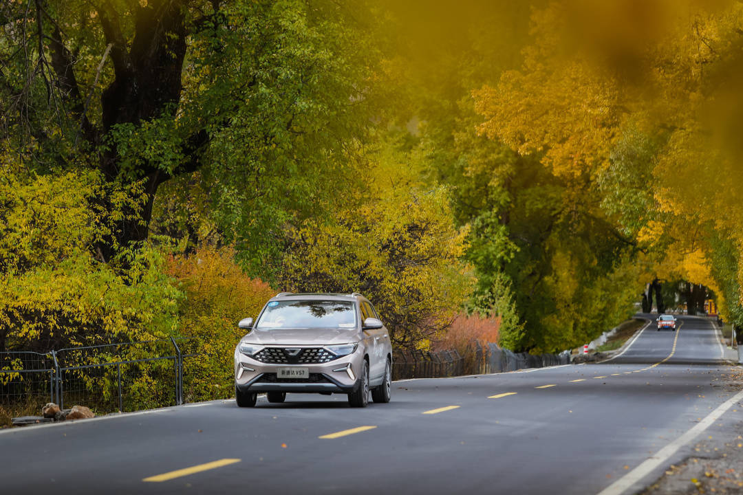 在G318路上狂奔，试驾捷达VS7 高光版！_搜狐汽车_搜狐网