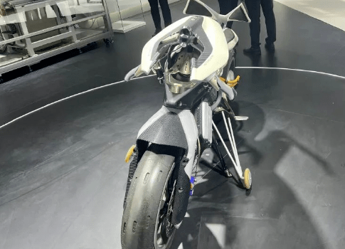 雅马哈自动驾驶摩托中国首秀..._搜狐汽车_搜狐网