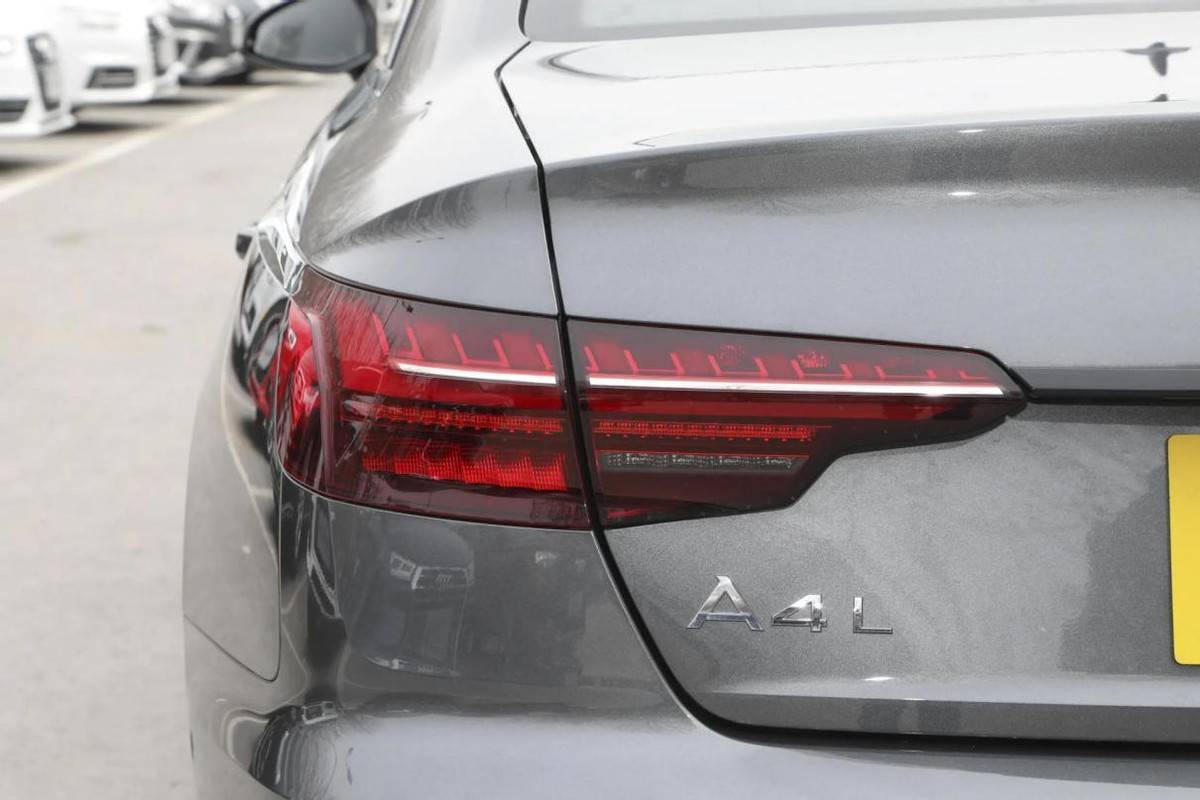 预算30万左右买豪华轿车，奥迪A4L究竟值不值得选？有何优缺点？_搜狐汽车_搜狐网