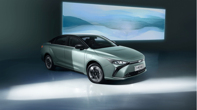 全系标配鸿蒙OS+L2智驾，几何G6/M6不用15万元都拿下_搜狐汽车_搜狐网