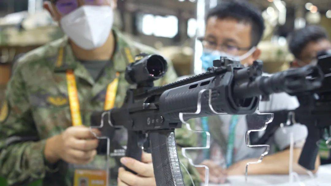 超抢眼，“20式新枪族”来了！_我苏网