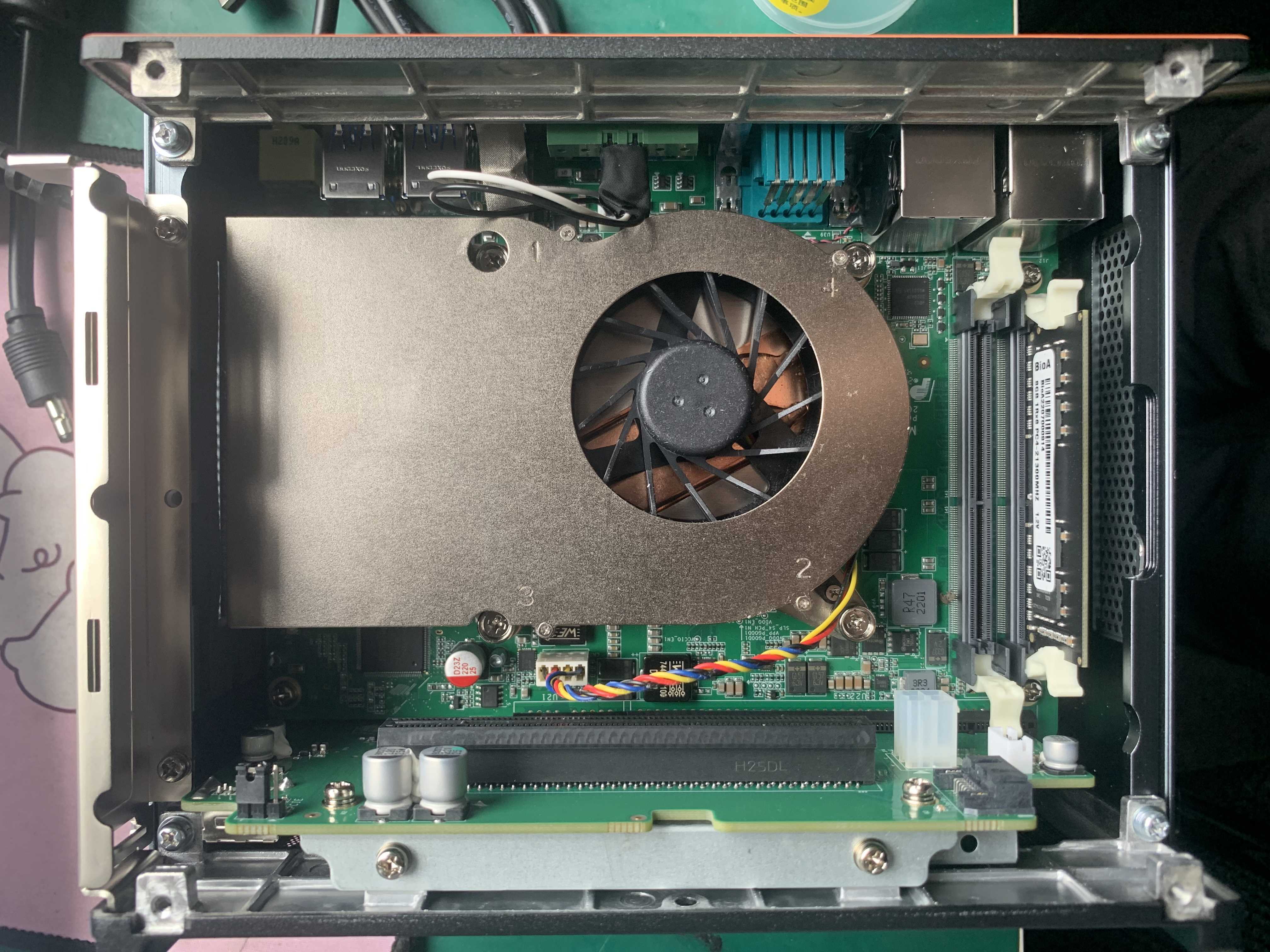 VC3000视觉控制器拆机及USB采集卡安装流程_设备_进行_硬盘