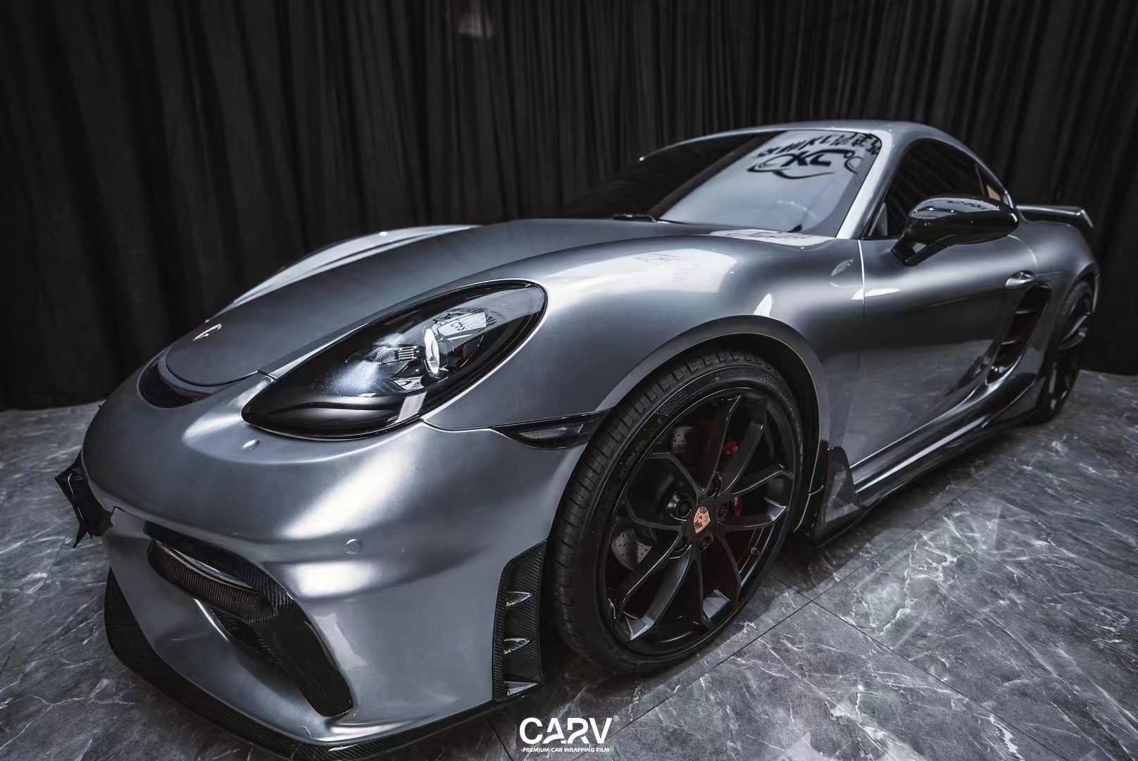 保时捷718卡孚CARV改色膜白金GT银，经典的银色系_搜狐汽车_搜狐网