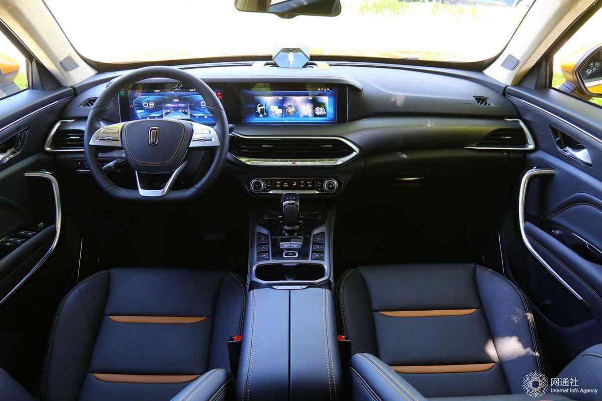 10万元级自主品牌SUV内卷 奔腾T77 PRO与长安CS75plus买哪个？_搜狐汽车_搜狐网