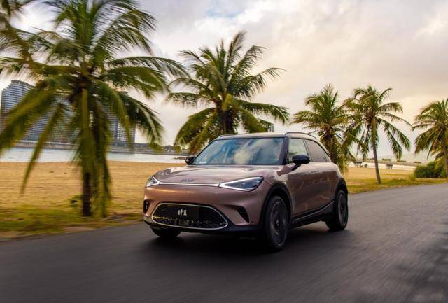 售22.9万元 增加18项配置？smart精灵#1 Pulse心动版上市_搜狐汽车_搜狐网