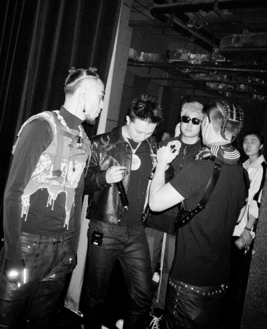 什么情况？Asen艾志恒公开道歉！成都的Rapper都是复制人？？_Cee_Drill_歌词