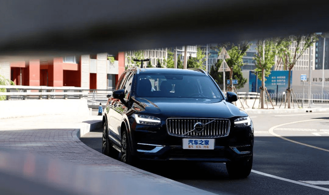 沃尔沃XC90 T8：709牛·米，百公里不到3个油，回头率超高_搜狐汽车_搜狐网