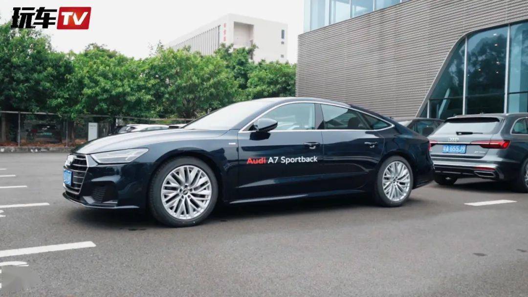 A7的掀背能当饭吃？取消矩阵大灯+动态尾灯，2.0T比A7L 3.0T还贵~_搜狐汽车_搜狐网