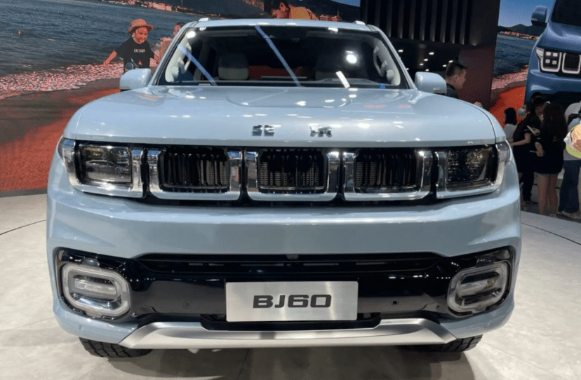 硬派越野卷起来了！增程版BJ60路试谍照曝光，正面硬刚坦克500？_搜狐汽车_搜狐网