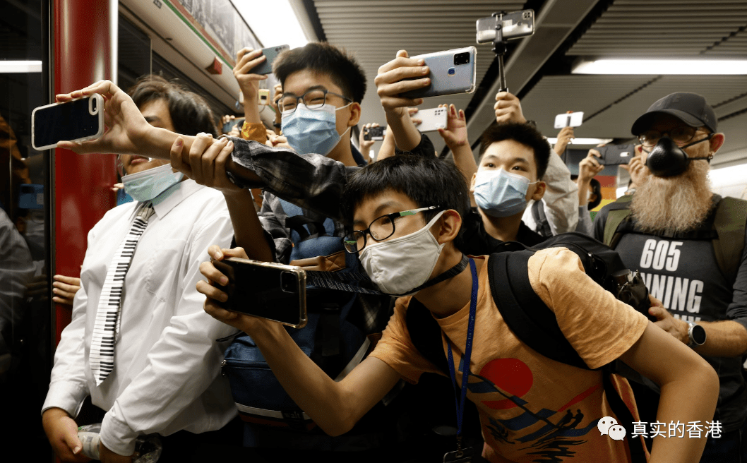香港换国产地铁了!列车车门train