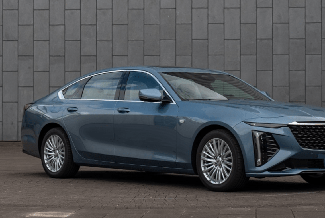 凯迪拉克要翻身？新一代CT6内饰曝光，配曲面双联屏，压力给到56E_搜狐汽车_搜狐网