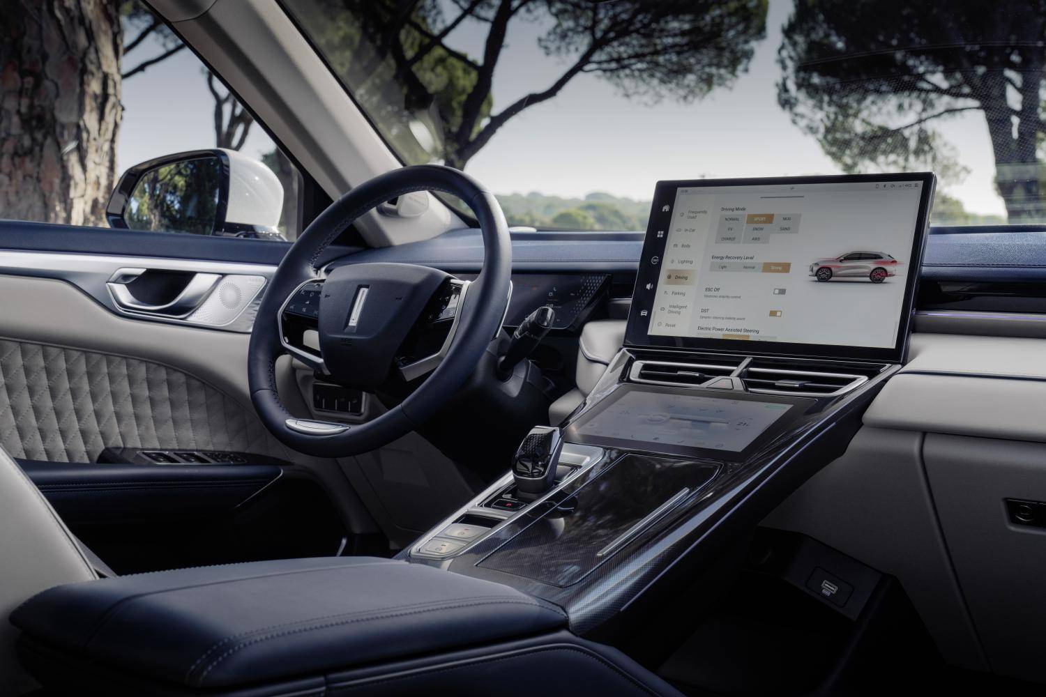 魏牌Coffee01海外试驾开启 摩卡DHT-PHEV硬核品质剑指欧洲_搜狐汽车_搜狐网