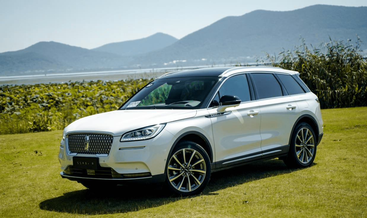 2.0T+8AT，配置空间领先同级BBA，还优惠13000，最大短板是油耗？_搜狐汽车_搜狐网