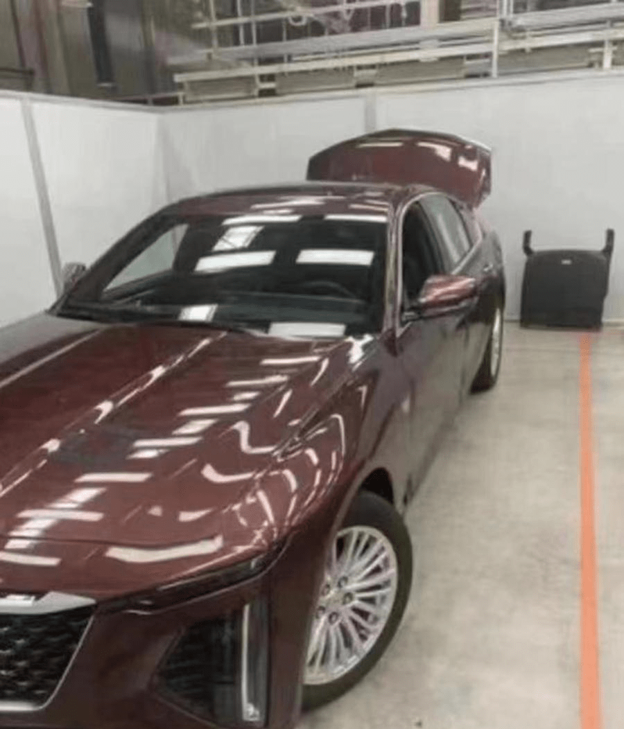 全新凯迪拉克CT6实车曝光，前脸更犀利，换装LYRIQ锐歌同款双联屏_搜狐汽车_搜狐网