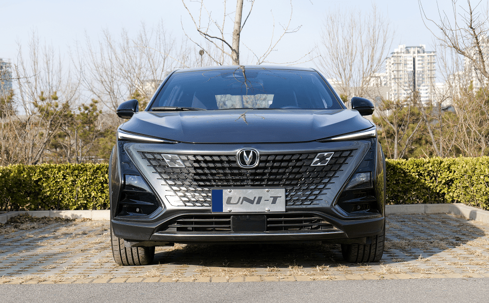 你最爱的15万级运动SUV，长安UNI-T与东本新XR-V该选谁？_搜狐汽车_搜狐网