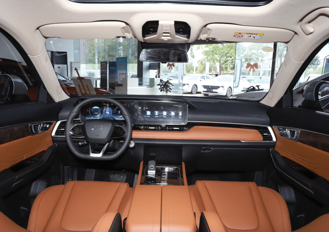 双车齐发 换装全新品牌LOGO 新款一汽奔腾T77/T99上市售11.48万起_搜狐汽车_搜狐网