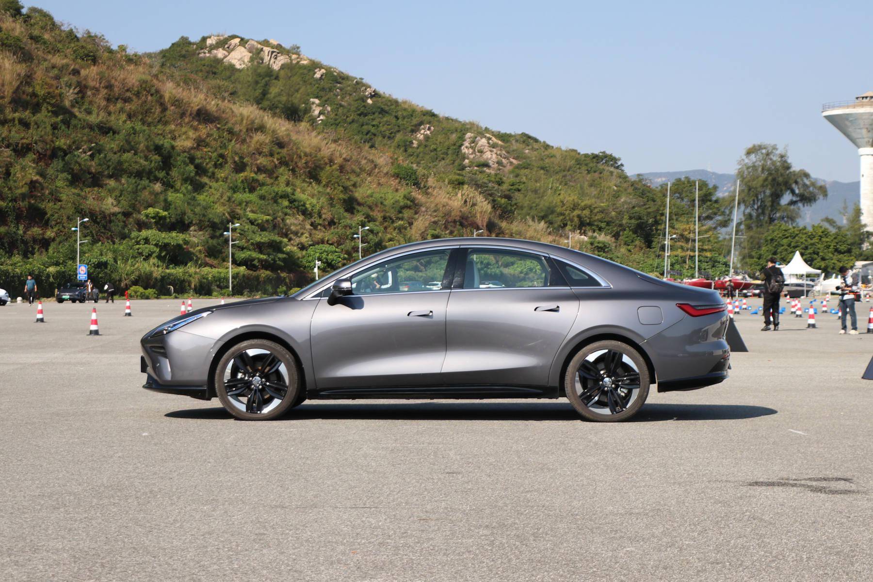 18万元的降维打击 试驾合创A06_搜狐汽车_搜狐网