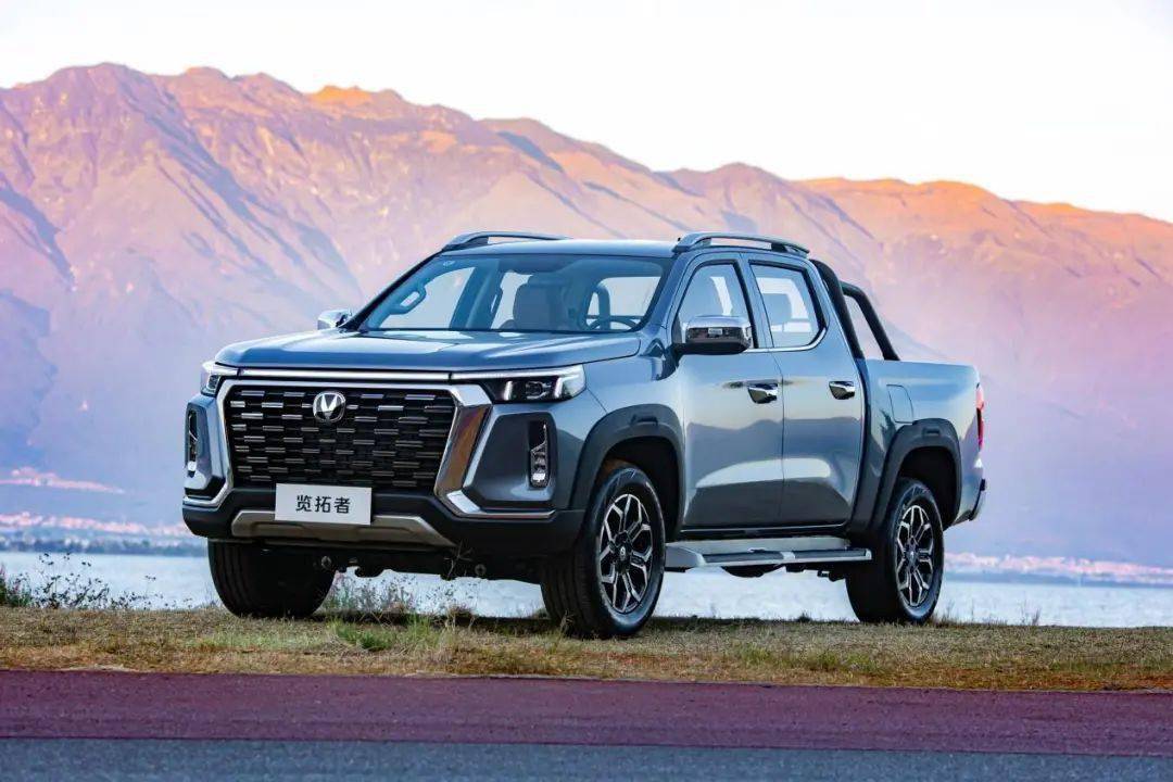 9.99万起，全系2.0T，配8AT+四驱，上山下河不惧！_搜狐汽车_搜狐网