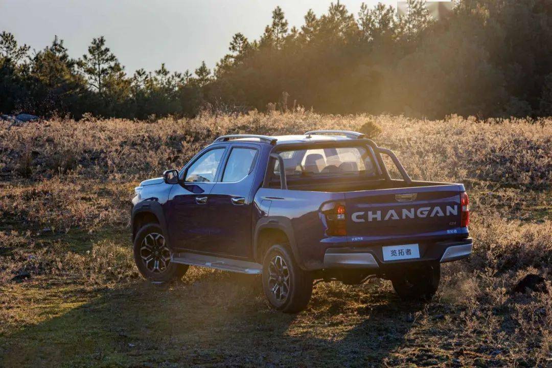 9.99万起，全系2.0T，配8AT+四驱，上山下河不惧！_搜狐汽车_搜狐网