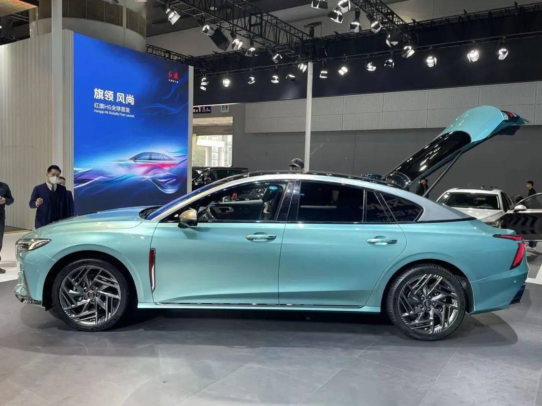 H9同款发动机！红旗H6首发亮相_搜狐汽车_搜狐网