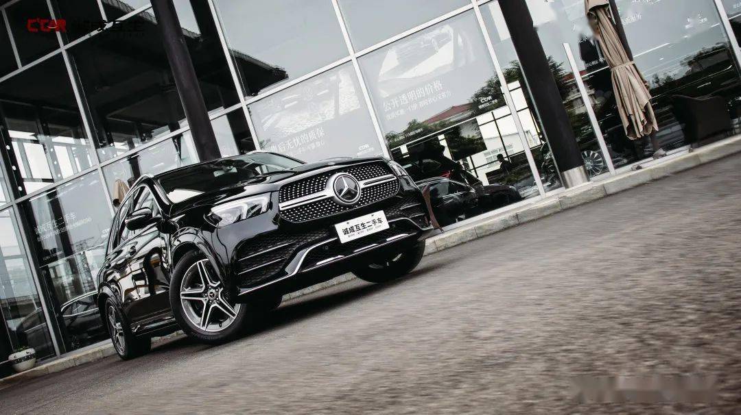 豪华品牌+3.0T+6缸，精英人士都喜欢，仅7折多！【奔驰GLE级 改款 GLE450 4MATIC 时尚型】_搜狐汽车_搜狐网